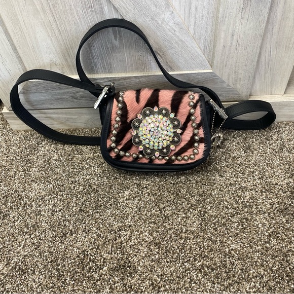 Raviani | Bags | Raviniani Usa Pink Zebra With Concho Shoulder Western ...